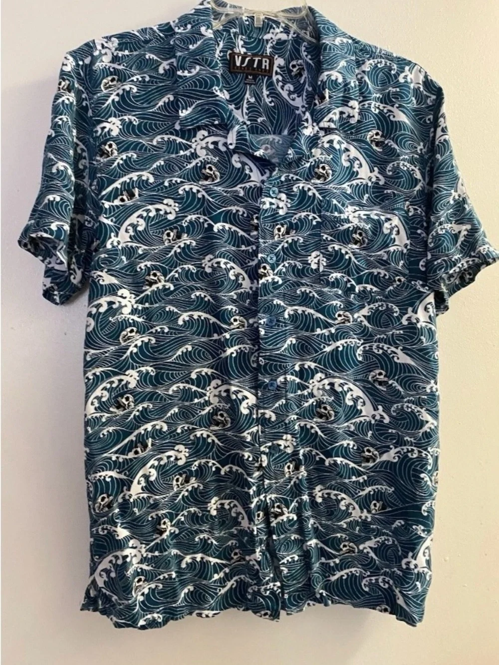Vstr | Shirts | Vstr Mens Button Down Shirt M 38medium Skulls Tropical ...